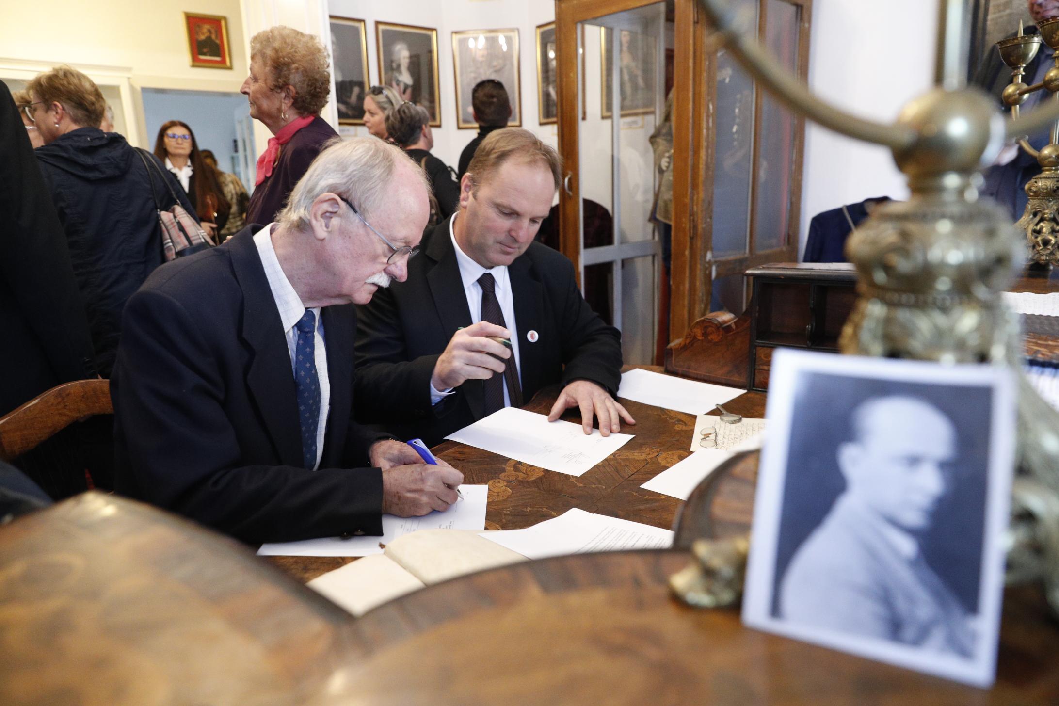 Hírek - Gróf Sigray Antal emlékére - Ivánc Község Önkormányzata